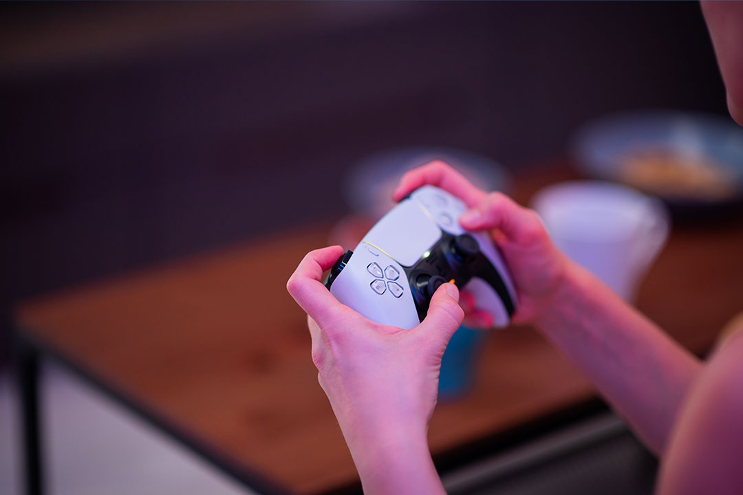 DualSense Edge VS Xbox Elite